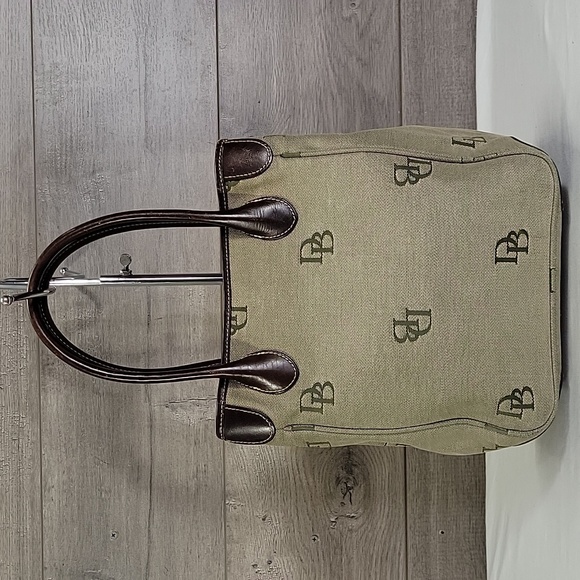 Dooney & Bourke | Bags | Dooney Bourke Signature Canvas Leather Tote Handbag | Poshmark